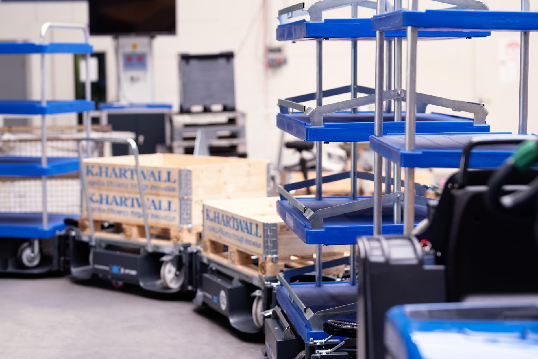 LiftLiner® tugger train | K.Hartwall